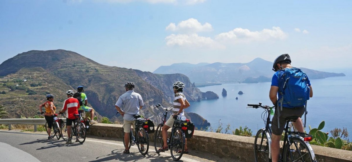 Bike & Sail: catamaran sailing tour of the Aeolian Islands - IntersailClub